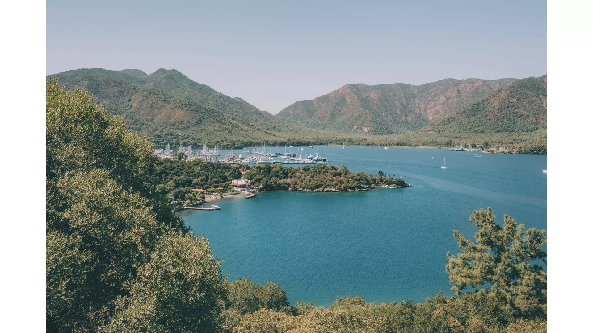 A Journey of Eastern Echoes & Luminous Coastlines